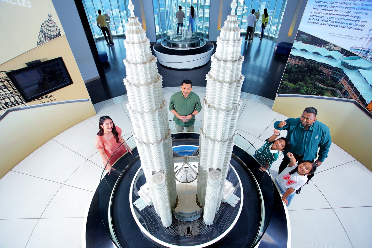 Petronas Twin Towers | World Federation of Great Towers