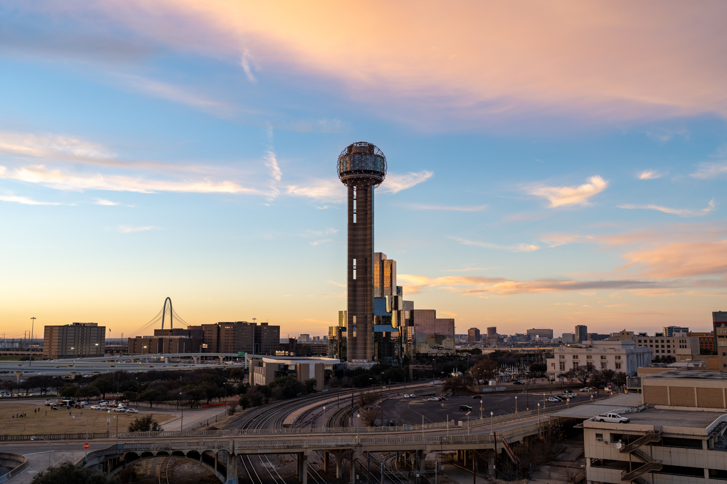 Reunion Tower - 561' Observation Tower in Dallas, USA | WFGT